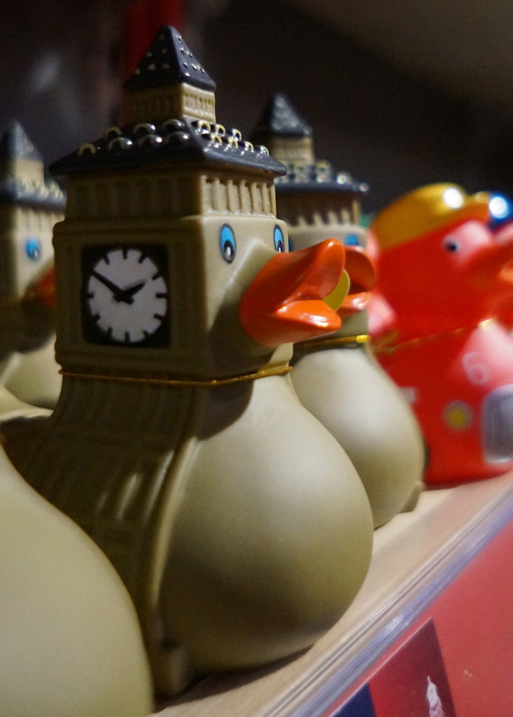 The Best British Kitsch Souvenirs in London (Big Ben and Union Jack)